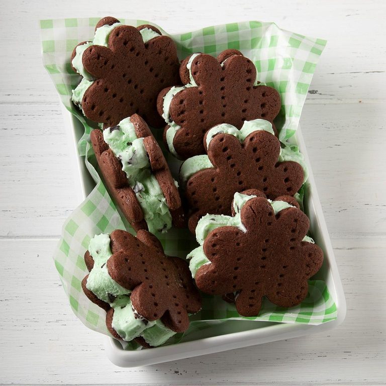 Minty Ice Cream Shamrocks – Eagle Nest Hidden Lake Resort